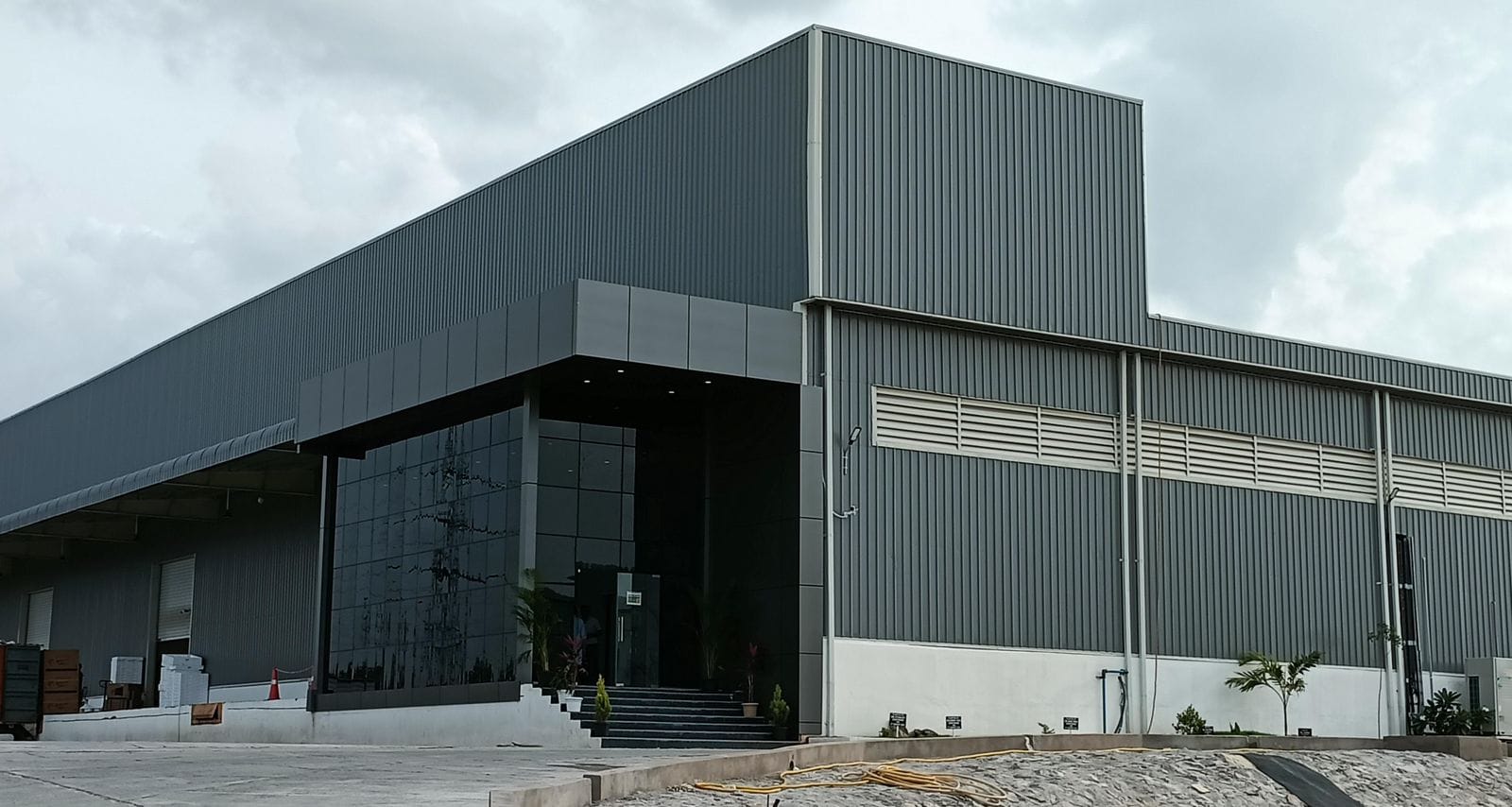 Top Factory & Office Interior Designers | SB Interior Solutions